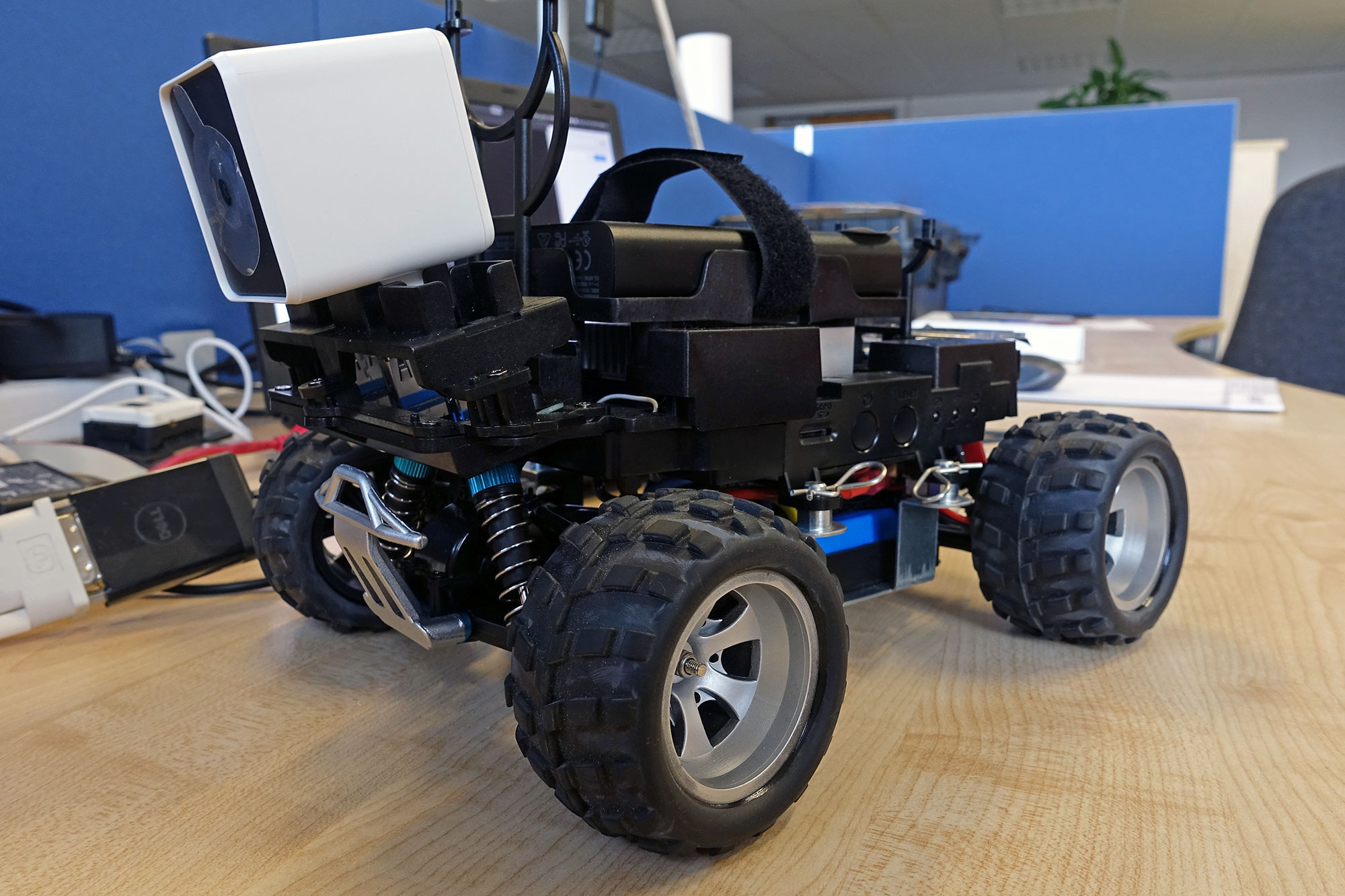 DeepRacer von Amazon vermittelt Reinforcement Learning