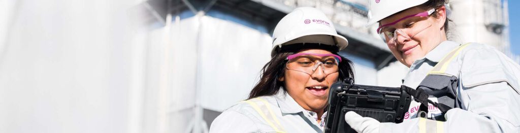 Dashboard applications for Evonik | Reference - iSAX