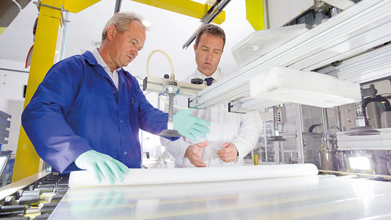 Integrierte Werkerführung mit weasl bei SCHOTT | iSAX