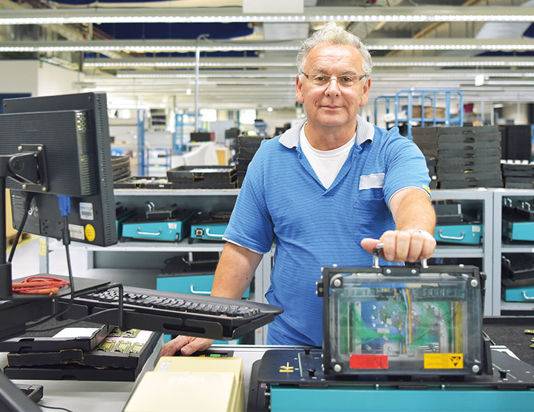 New Work in der Produktion – mit Werkerassistenz | iSAX